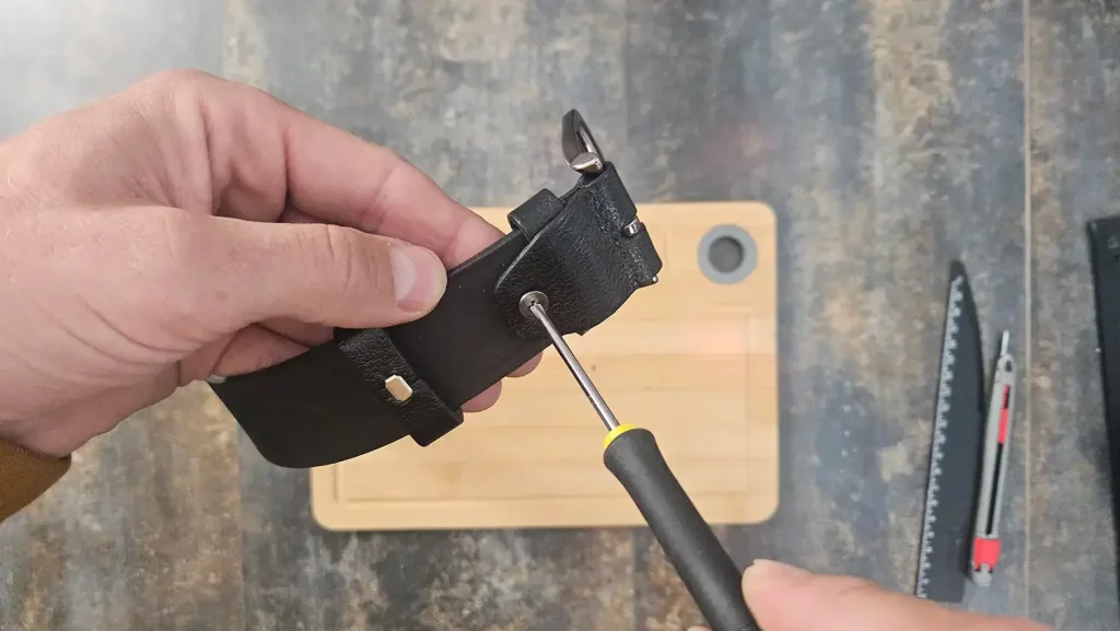 How to Shorten a Leather Belt